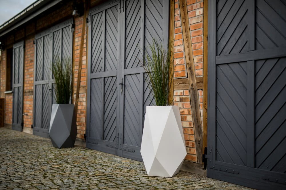 Wysoka nowoczesna donica Monumo Volcano szara pełna pojemność H:80 - Monumo